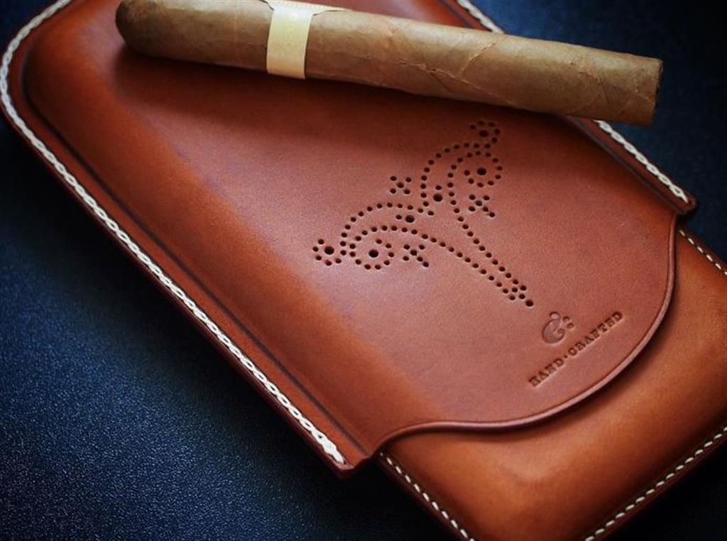 Triple Cigar Case, Cognac Veg Tan w/ Medallion Emboss, Norwegian Stitc – https://dcjltd.com/
